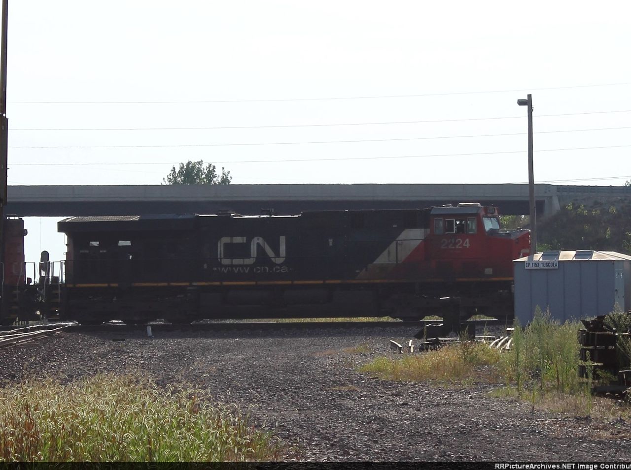 CN 2224
